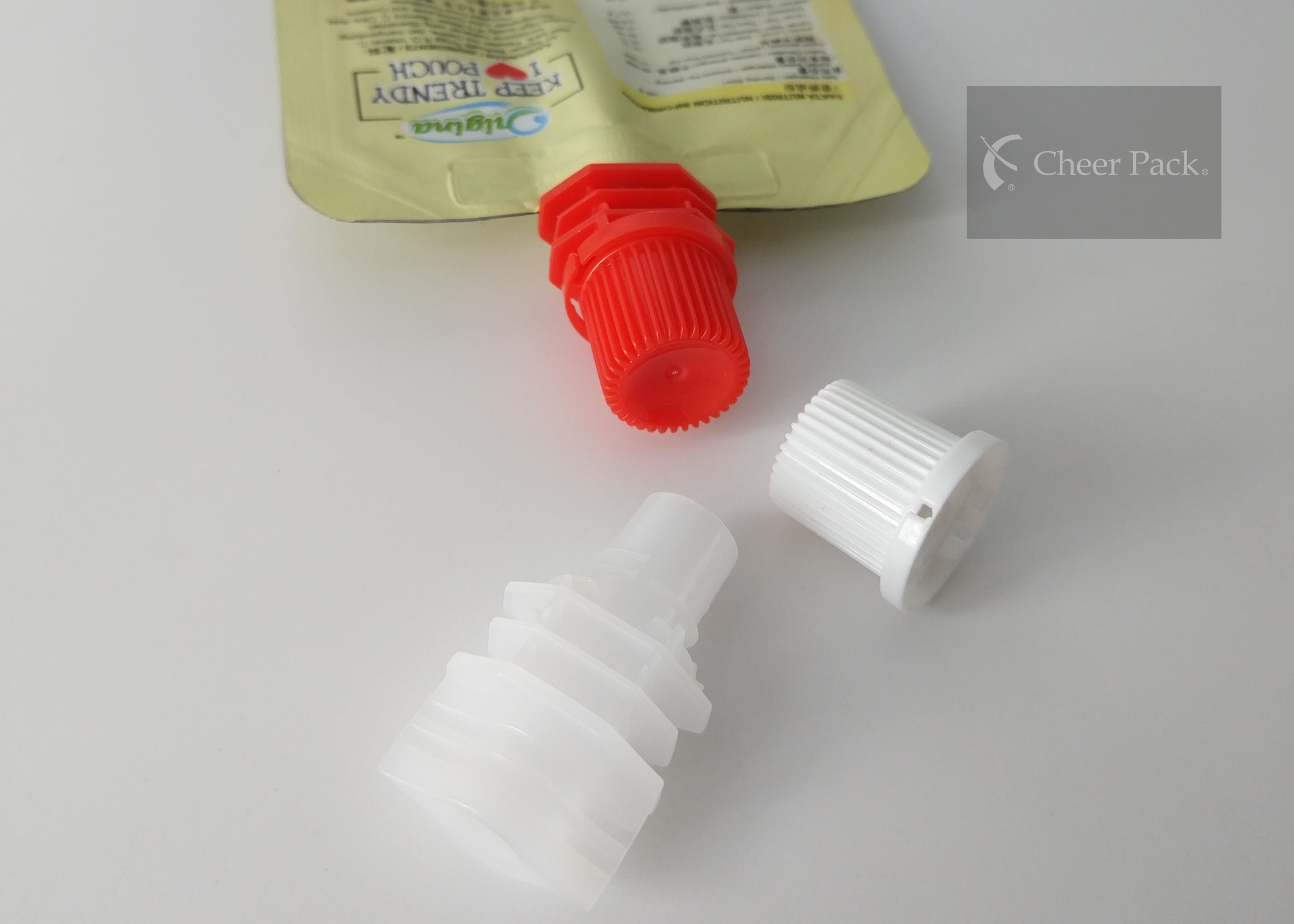 PE Material 8.6mm Flip Spout Cap For Beverage Pouch Packing ...