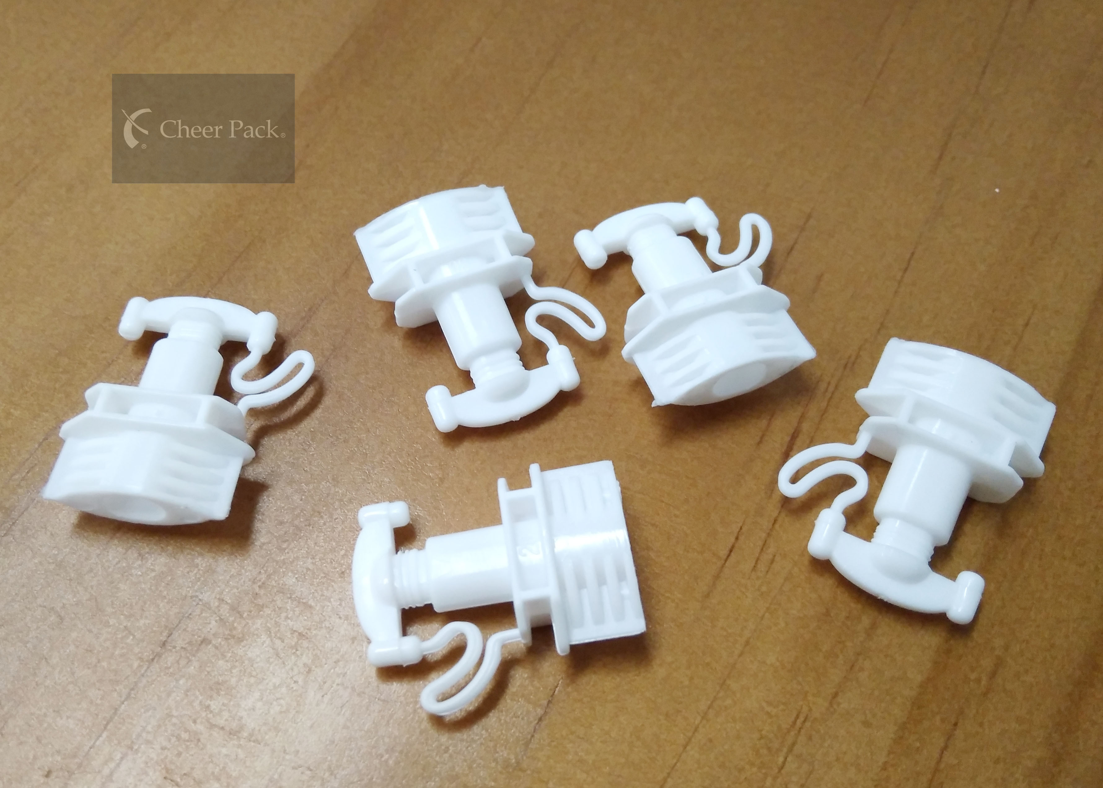 Plastic Twist - Off Flip Spout Cap 5 Mm Diameter , Color Customized