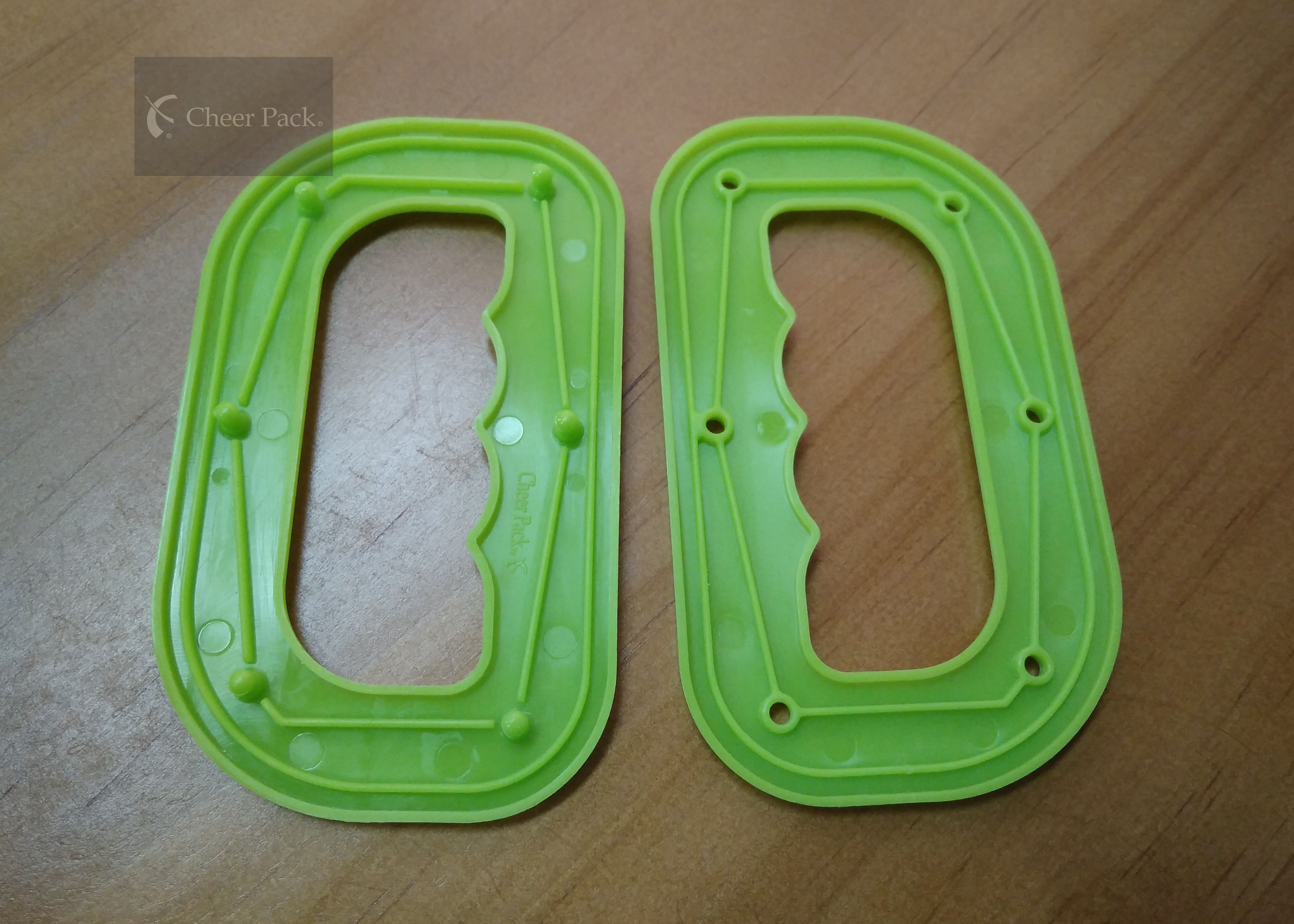 Professional Green Color Plastic Bag Handles , Grocery Bag Carrier Handle