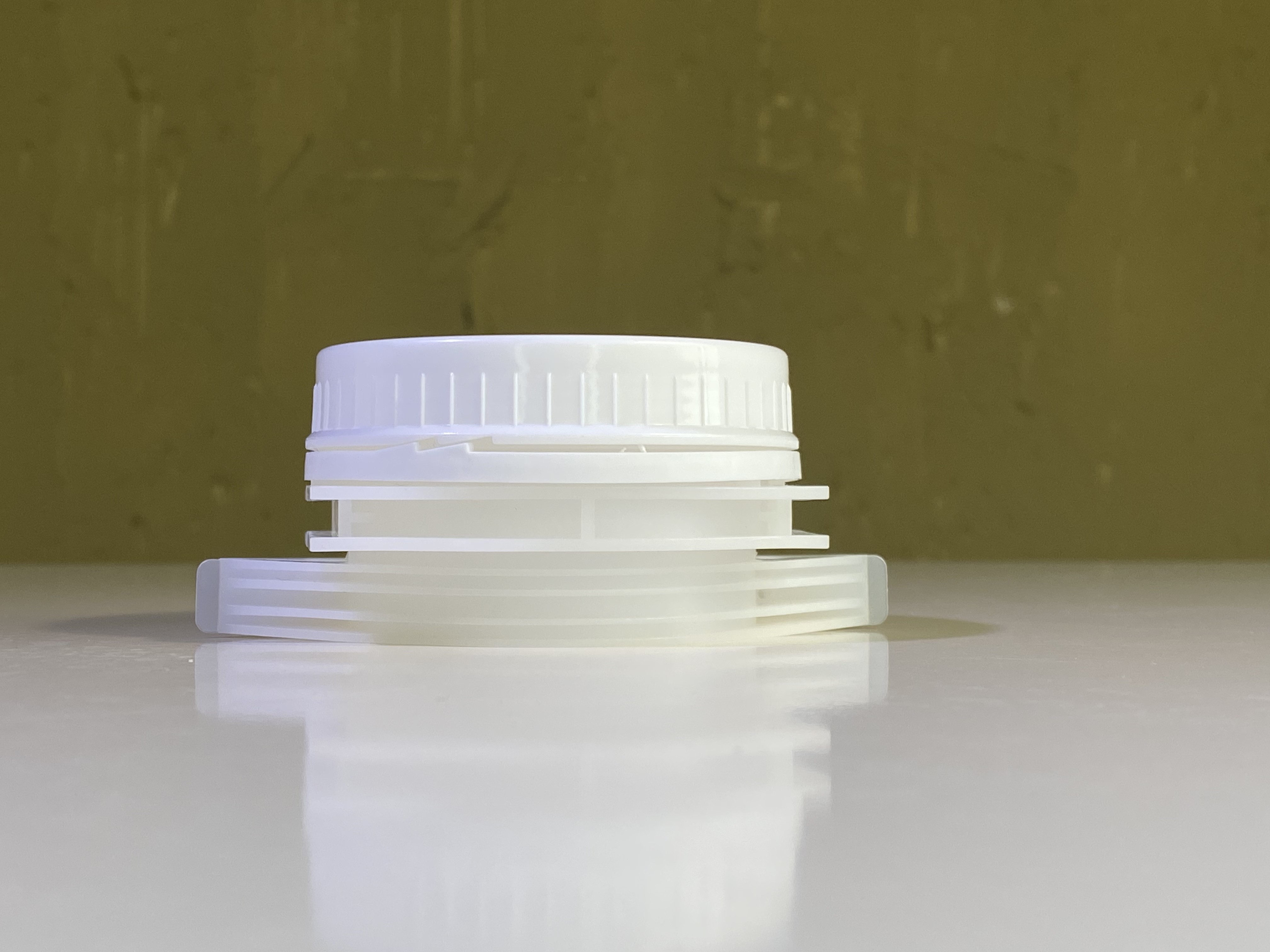 60mm Plastic Spout Caps On Stand-up Pouch Packaging For Packing Food ...