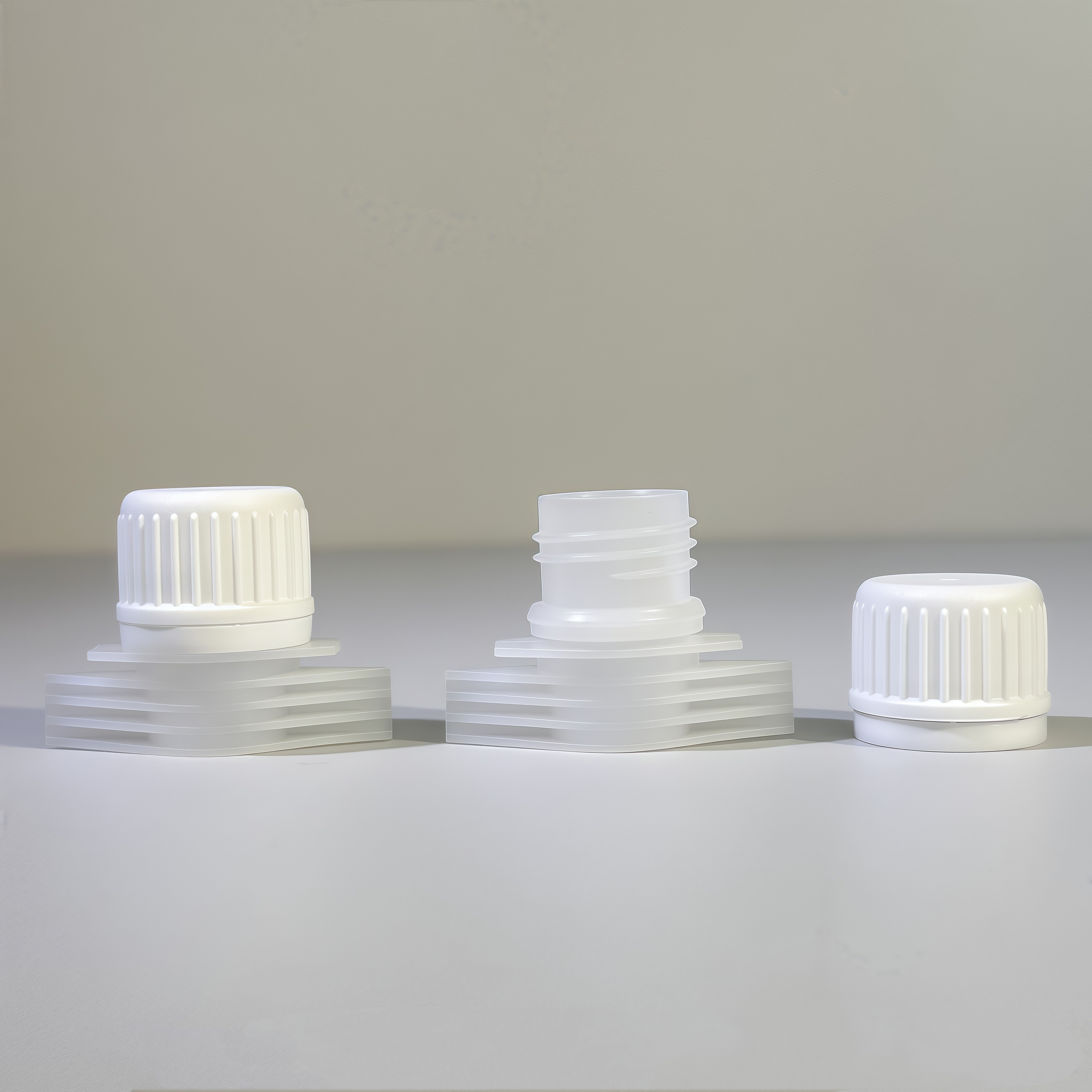 Portable and Durable 16mm PE Plastic Screw Cap with Flip Top Spout Lids ...